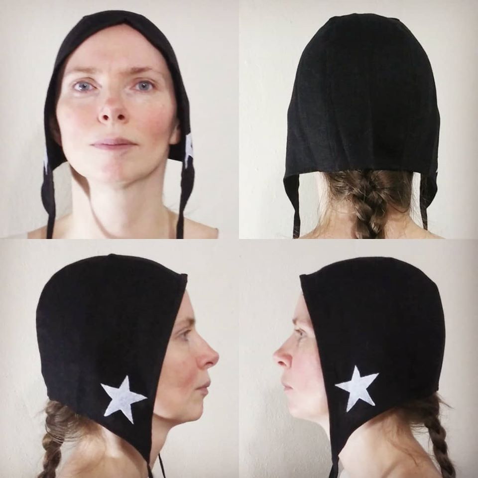 Medium linen coif/arming cap in black/white with star print - Racaire's ...