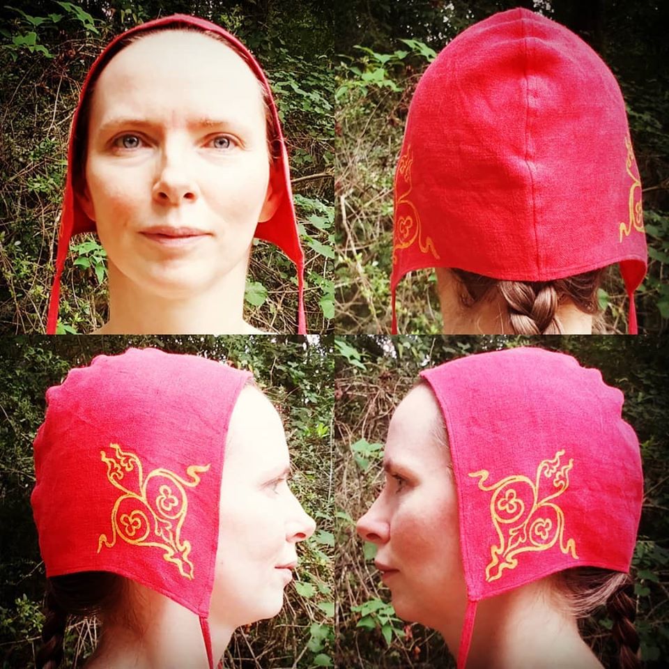 Medium linen coif/arming cap in red/yellow with 12th century print ...