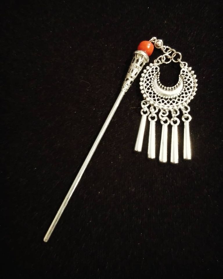 Hair stick 'crescent' with red glass bead - Racaire's Workshop
