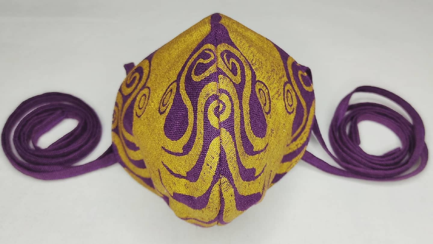 Face mask with octopus print - purple (magenta)/gold - Racaire's Workshop