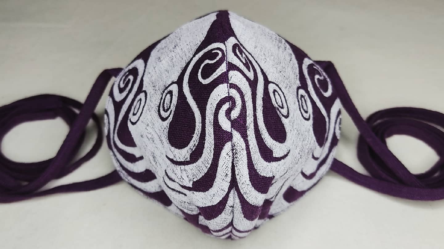 Face mask with octopus print - purple (magenta)/white - Racaire's Workshop