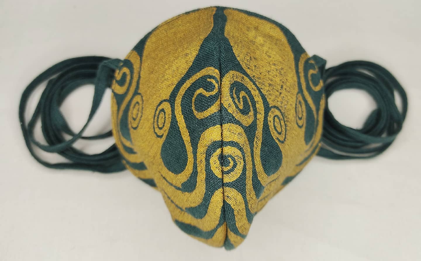 Face mask with octopus print - green (dark)/gold - Racaire's Workshop