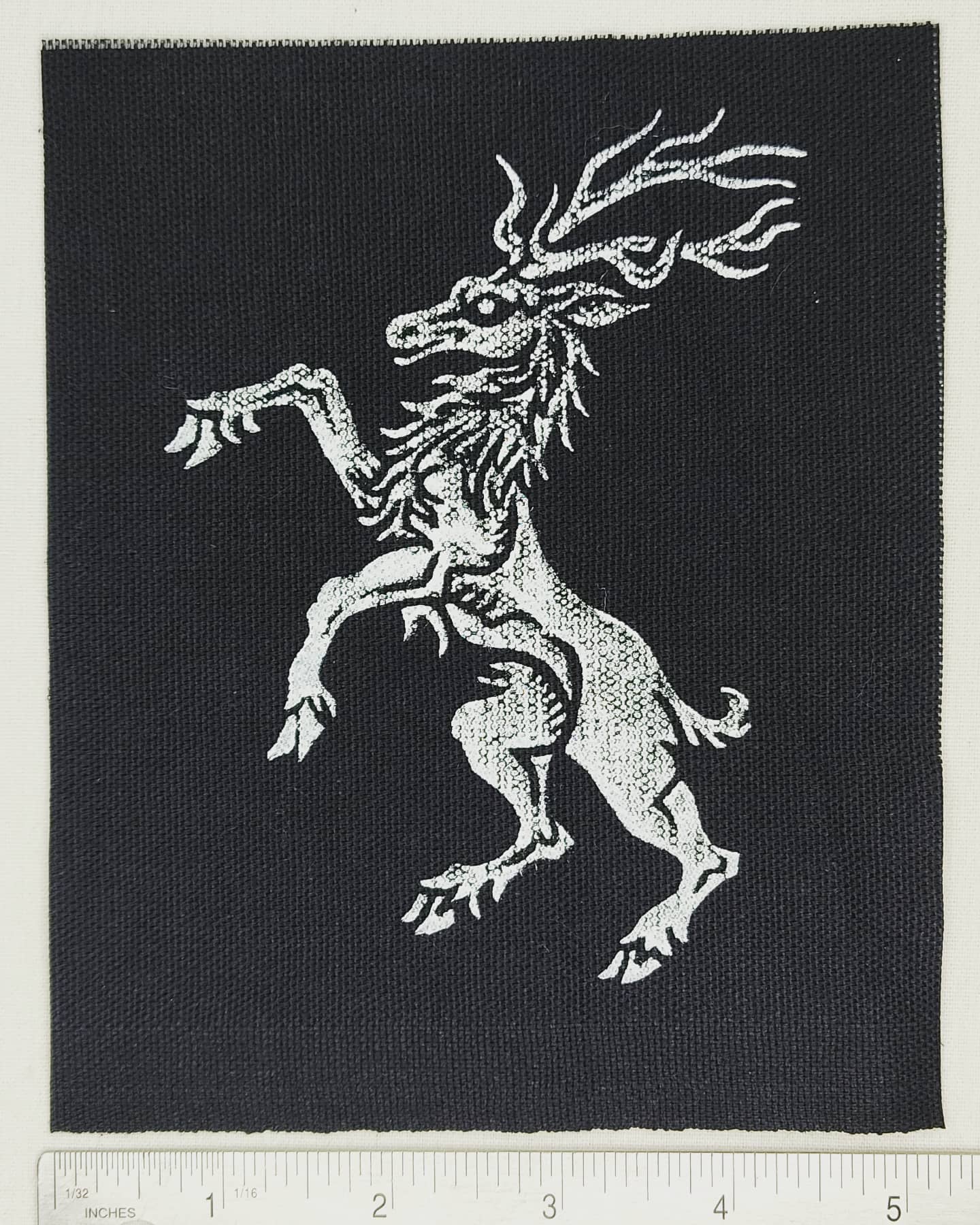 Cotton patch with rampant stag print - black/white - Racaire's Workshop