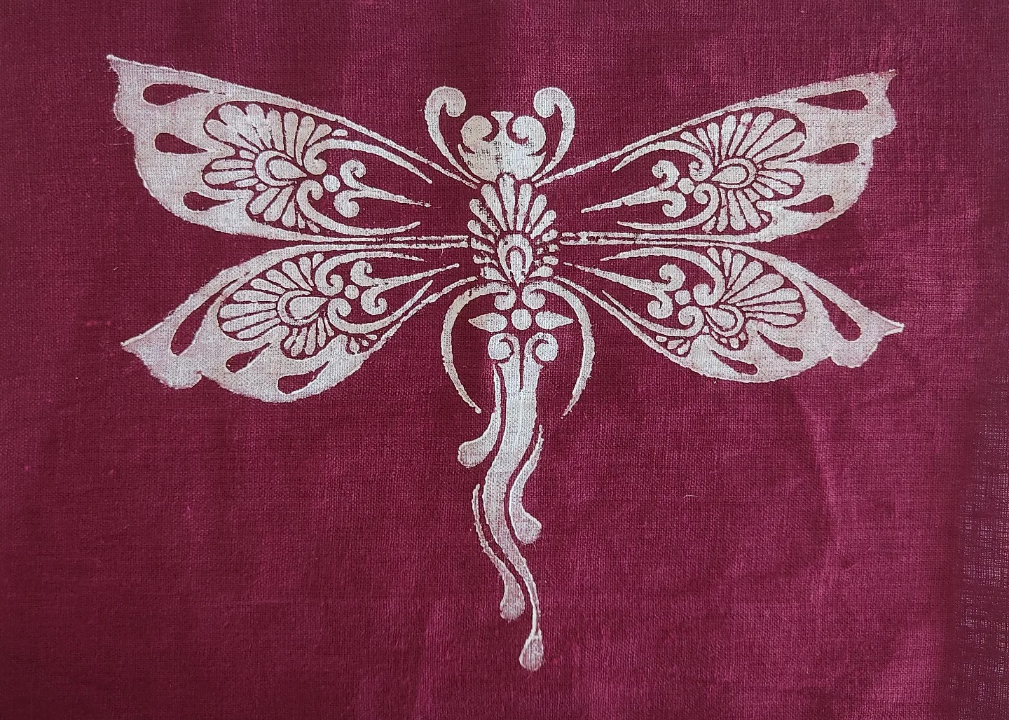Linen patch with dragonfly print - red (dark)/white - Racaire's Workshop