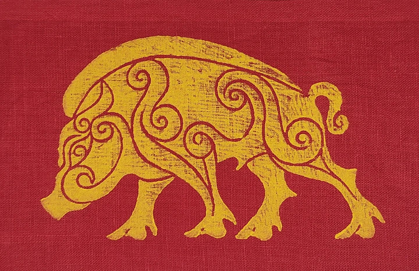 Linen patch with boar print - red/yellow - Racaire's Workshop
